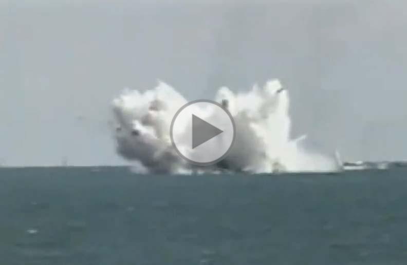 VIDEO - Horrific Nimrod display in Toronto: the plane stalls and ...